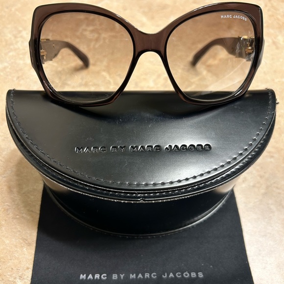 Marc Jacobs | Accessories | Vintage Y2k Marc Jacobs Sunglasses | Poshmark